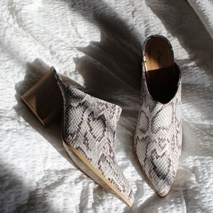 Shoes | Fall Favorite Collection Snake Print Mule | Poshmark